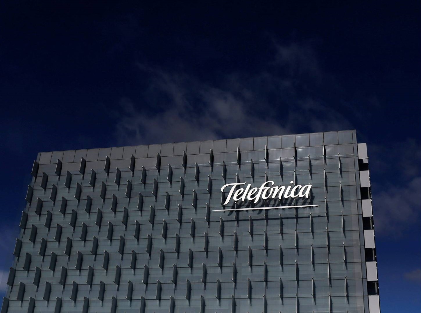 Telefónica habría contratado a Citi para conseguir un comprador en Chile